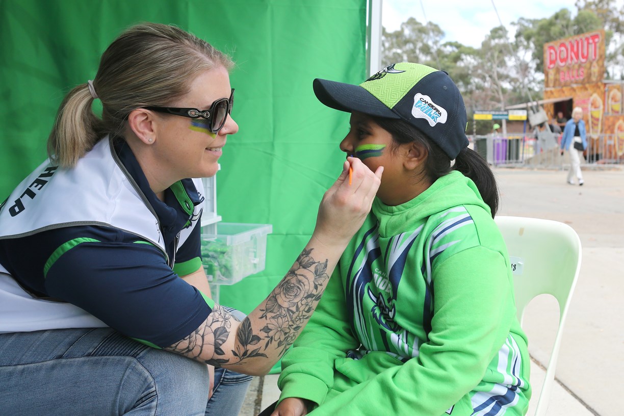 Around the Ground Gallery: Round 2 | Raiders