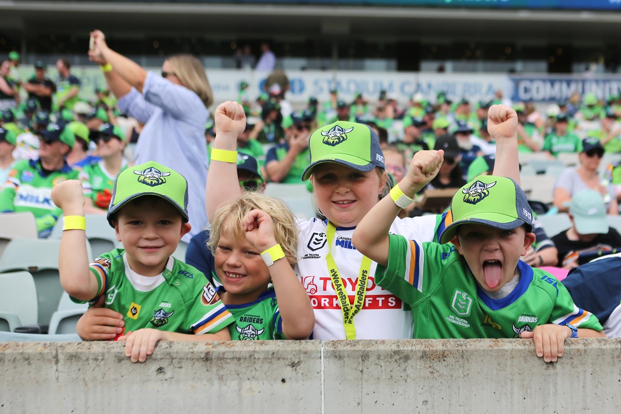 Around the Ground Gallery: Round 2 | Raiders