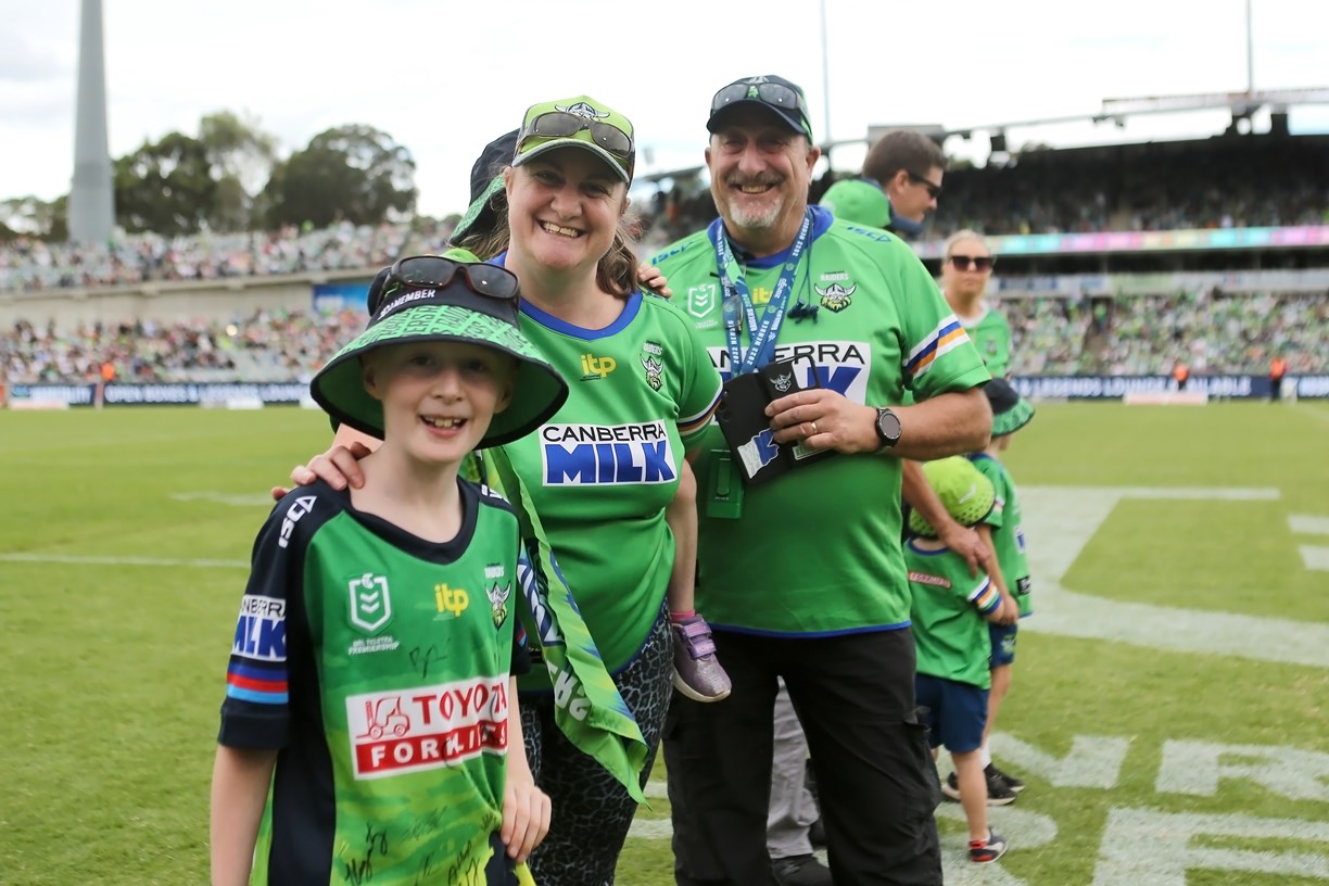 Around the Ground Gallery: Round 2 | Raiders