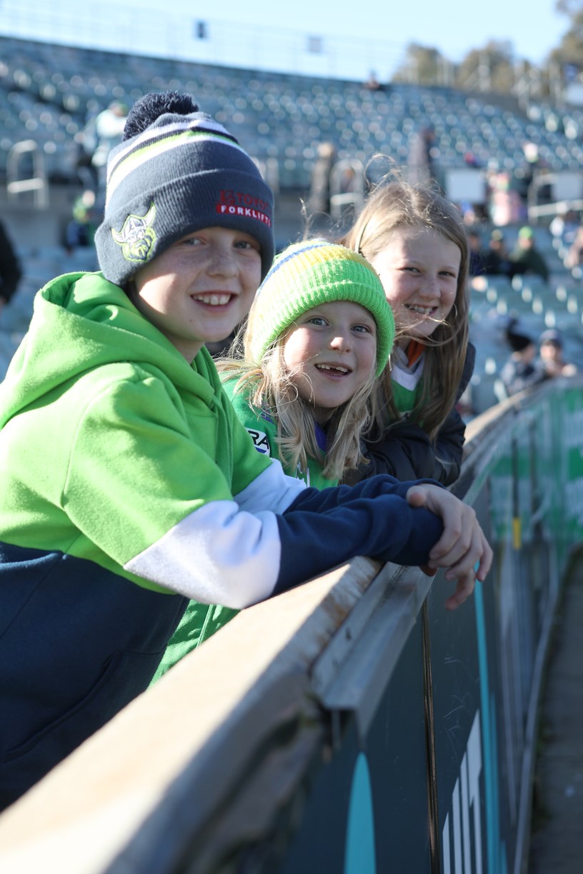 Gallery: Around the Ground Round 18 | Raiders