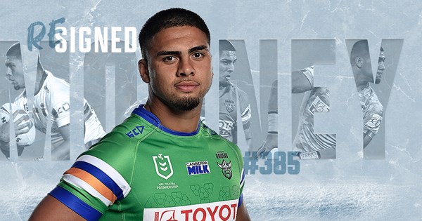Trey Mooney Re-Signs with the Raiders | Raiders
