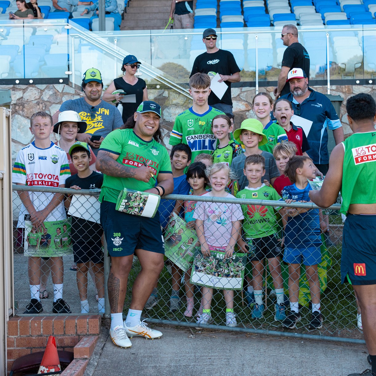 Gallery: Seiffert Oval Training | Raiders