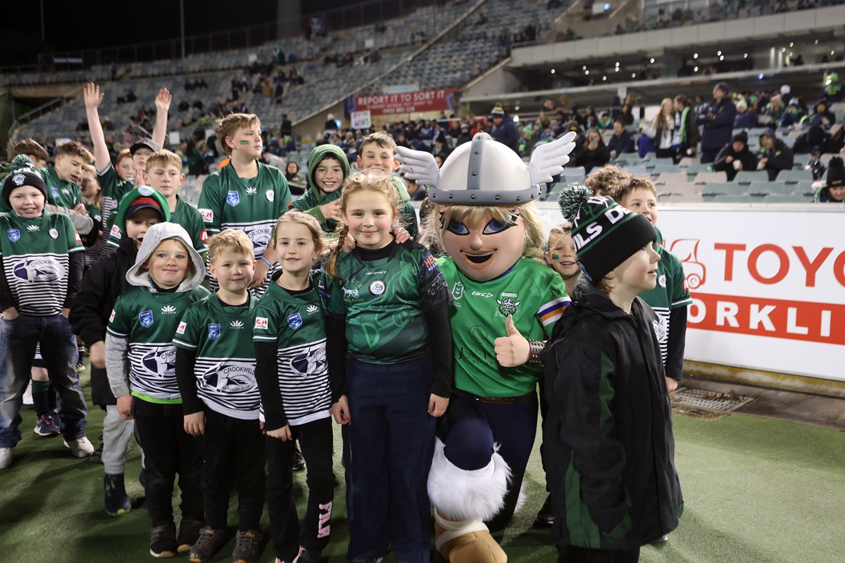 Around the Ground Gallery: Round 20 | Raiders