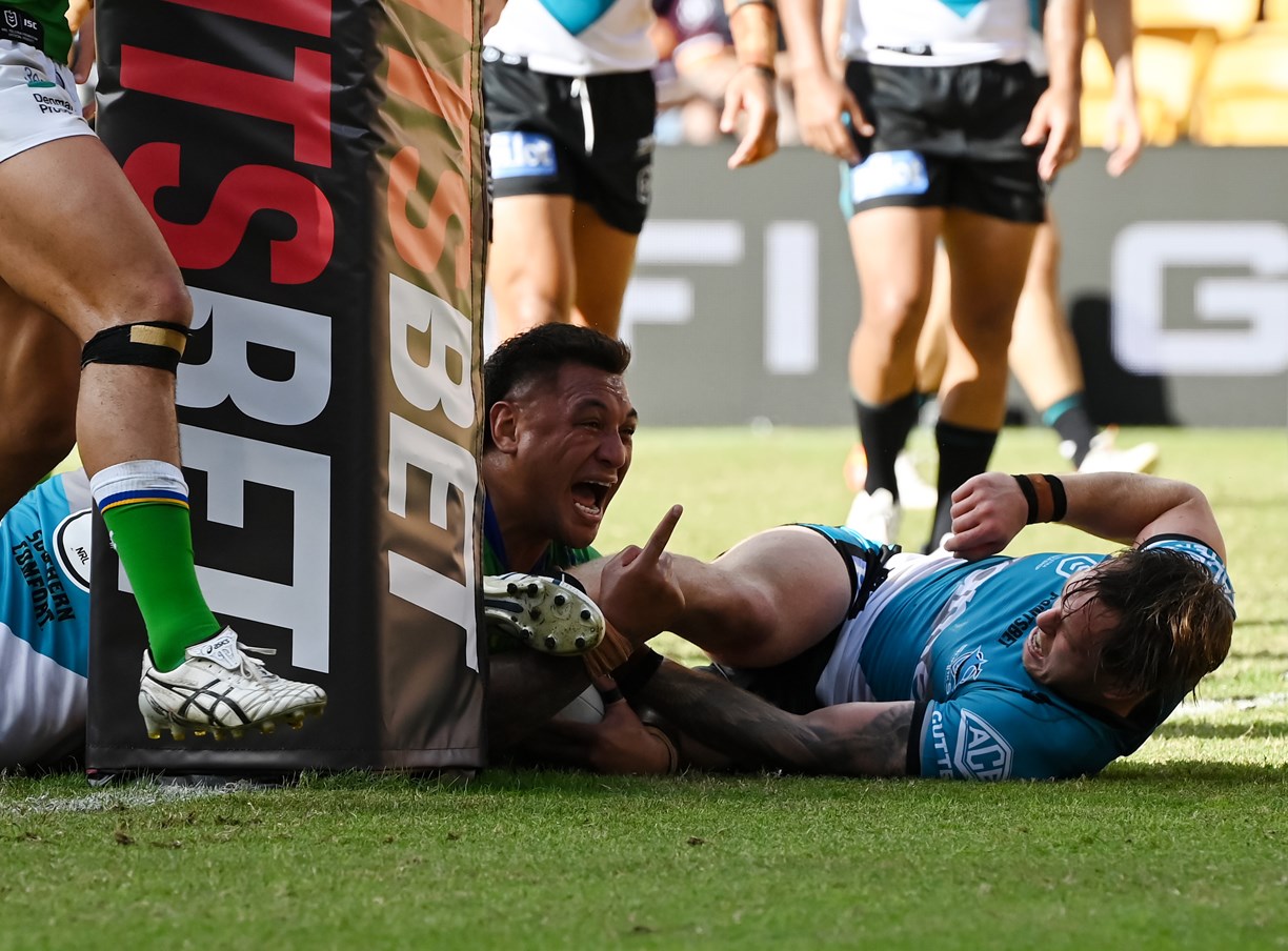 Match Gallery: Raiders v Sharks | Raiders