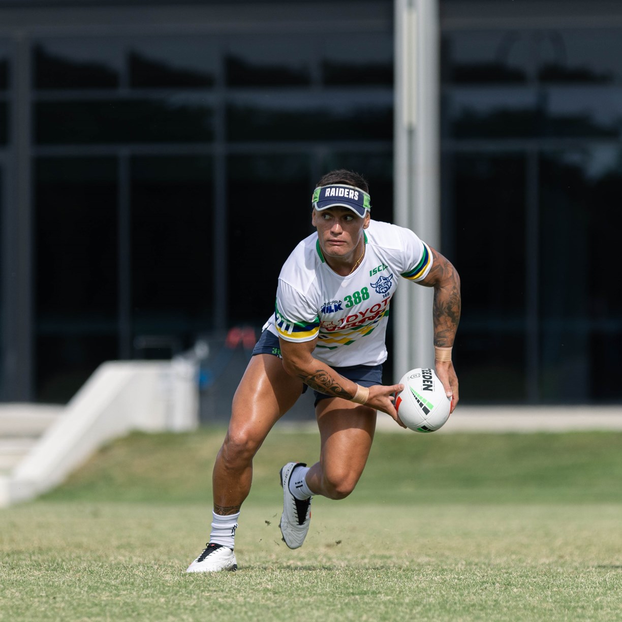 Captain's Run Gallery: Raiders v Knights | Raiders