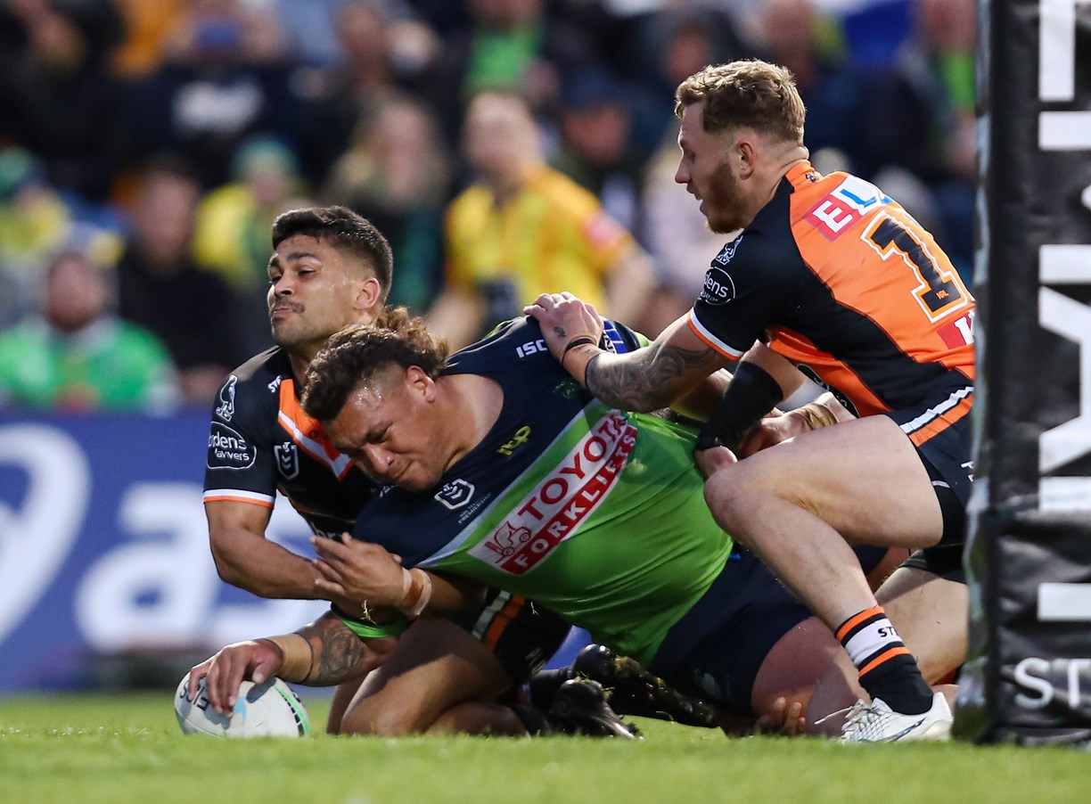 Match Gallery: Raiders v Tigers | Raiders