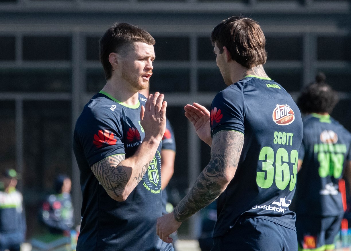 Captain's Run: Raiders v Cowboys | Raiders