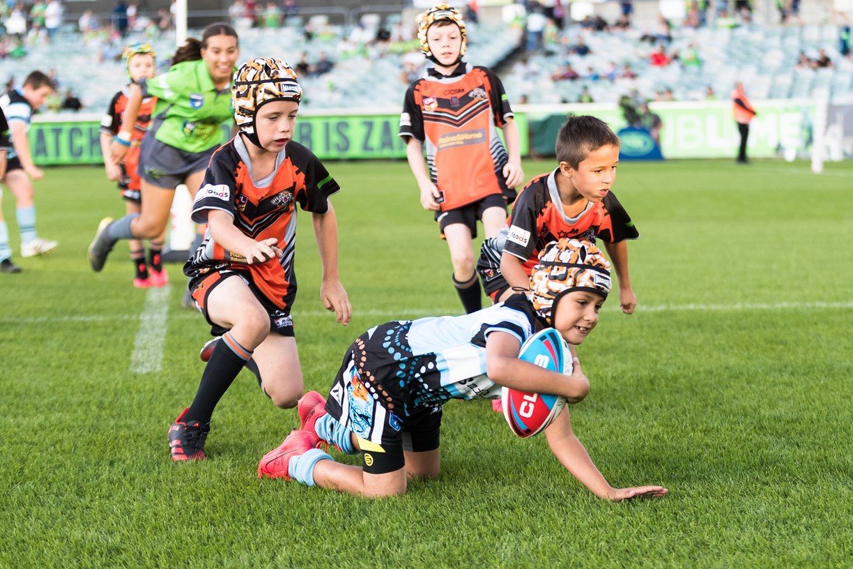 Around the ground: Raiders v Titans | Raiders