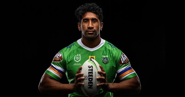 Heart and Soul: Sia Soliola Re-Signs with the Raiders | Raiders