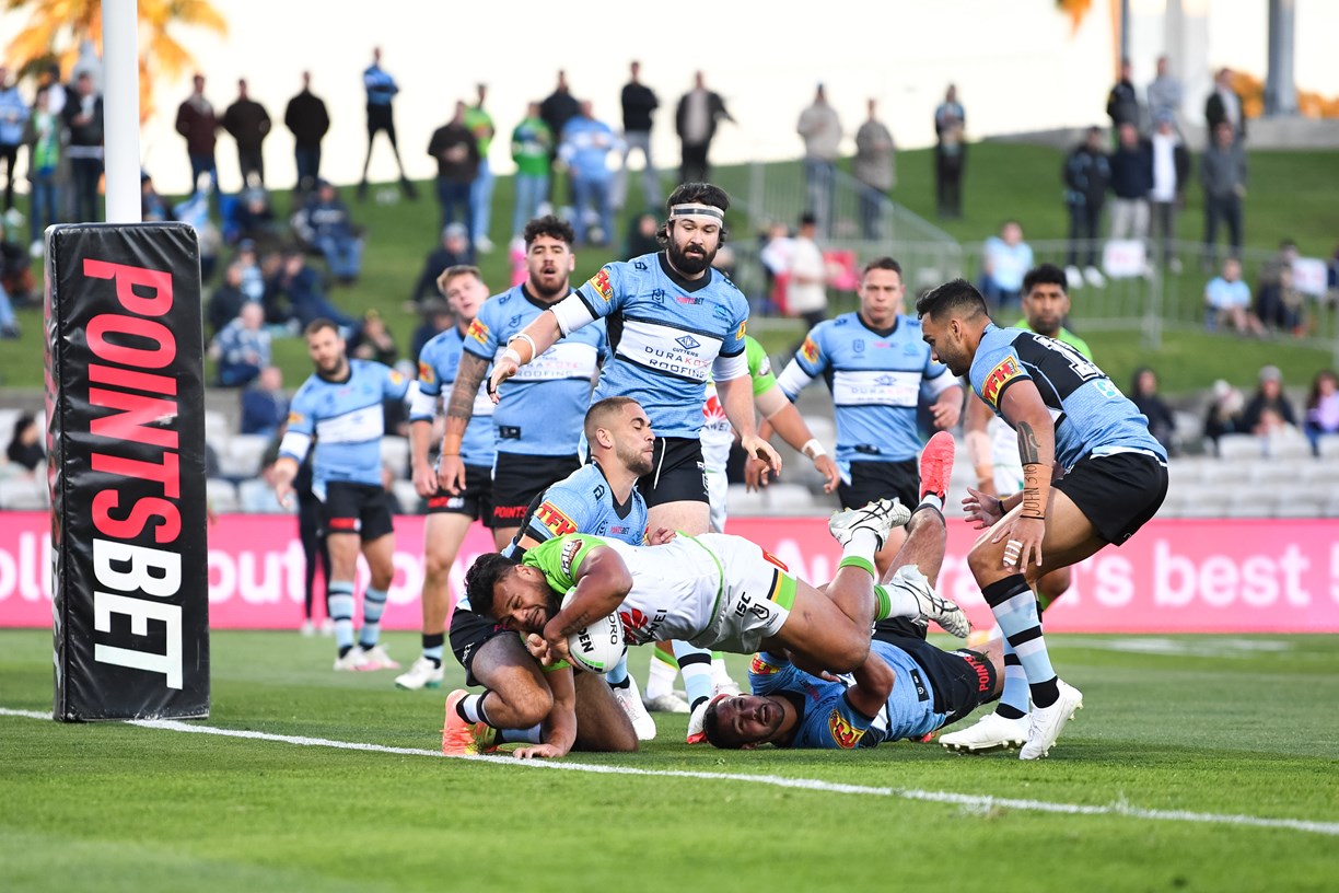 Match Gallery: Raiders v Sharks | Raiders