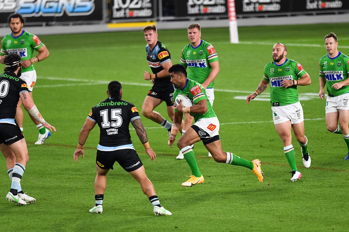 Match Gallery: Raiders v Sharks | Raiders